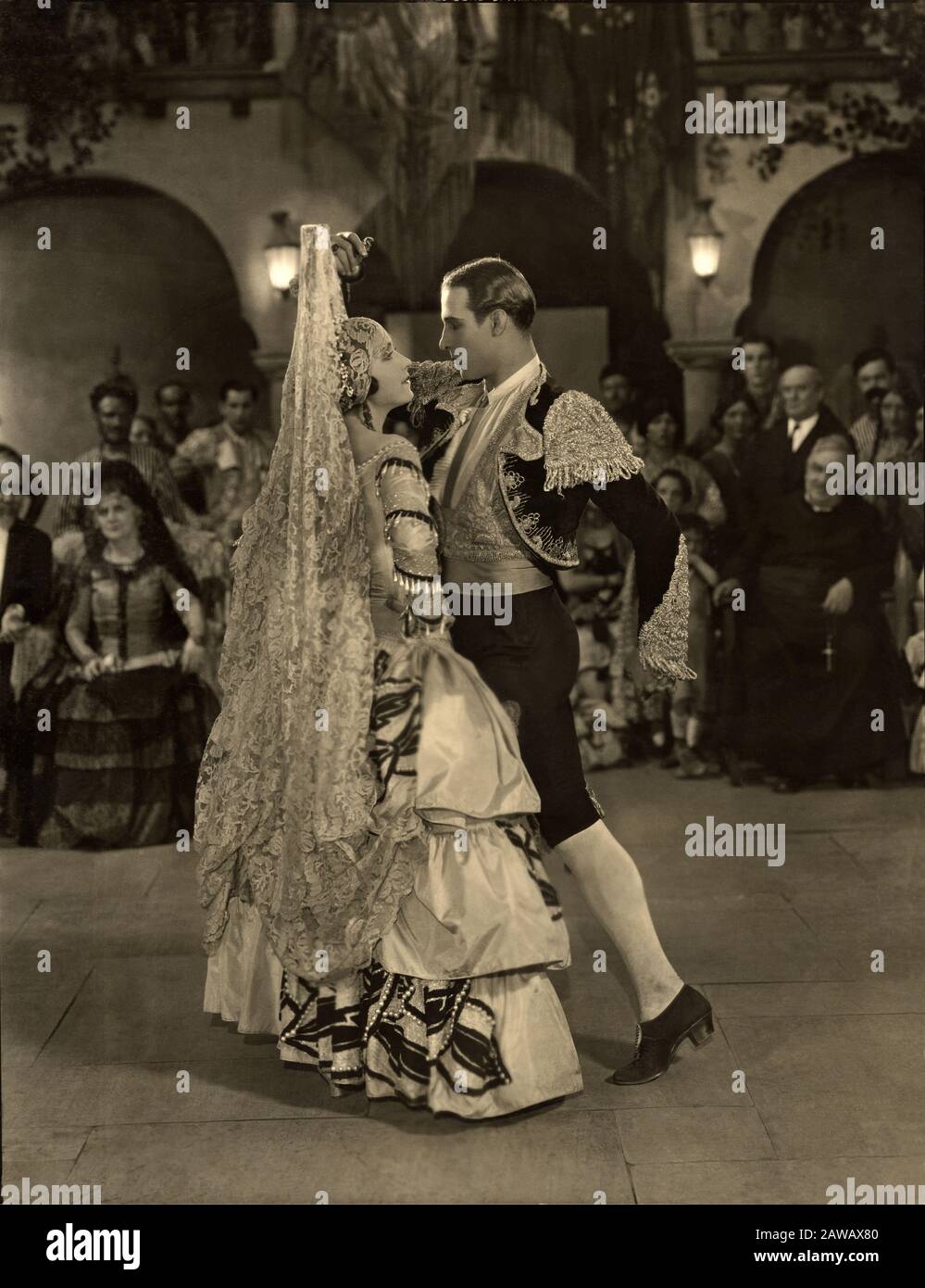 1924 , USA: The italian silent movie actor RUDOLPH VALENTINO ( 1895 ...
