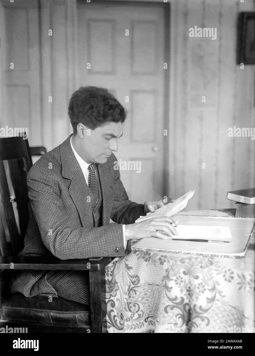 1883 1965 hi-res stock photography and images - Alamy