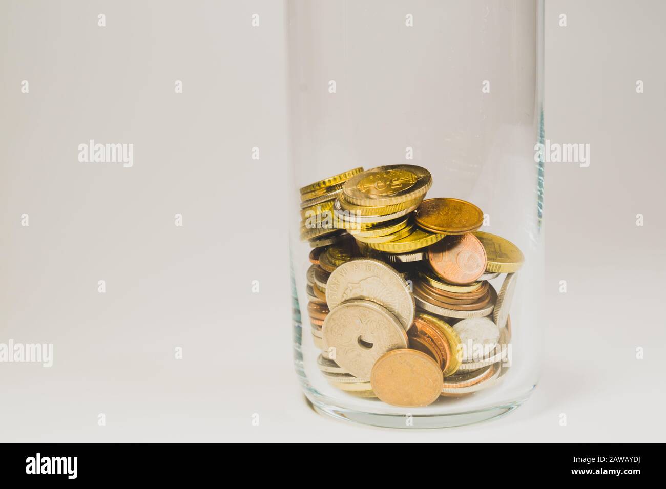 Empty money jar hi-res stock photography and images - Alamy