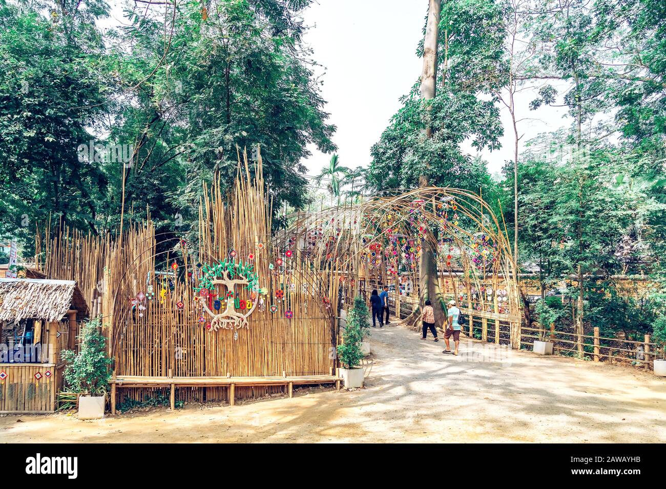 RATCHABURI THAILAND-JANUARY 19,2020 : Handicrafts, homemade food ...