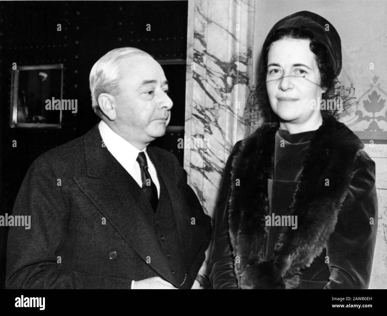 1937 , 16 december , NEW YORK CITY , USA: The american princess ...