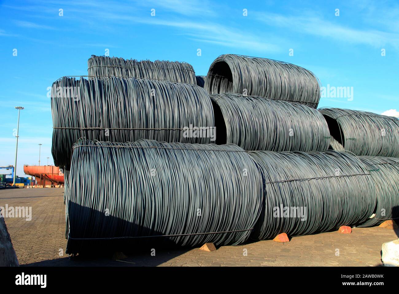 Steel wire rod Stock Photo - Alamy