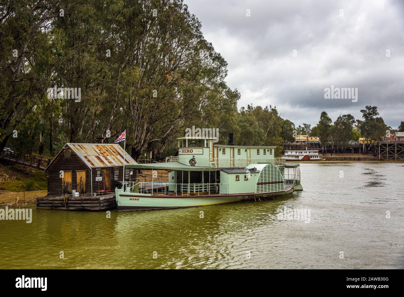 Hero riverboat hi-res stock photography and images - Alamy