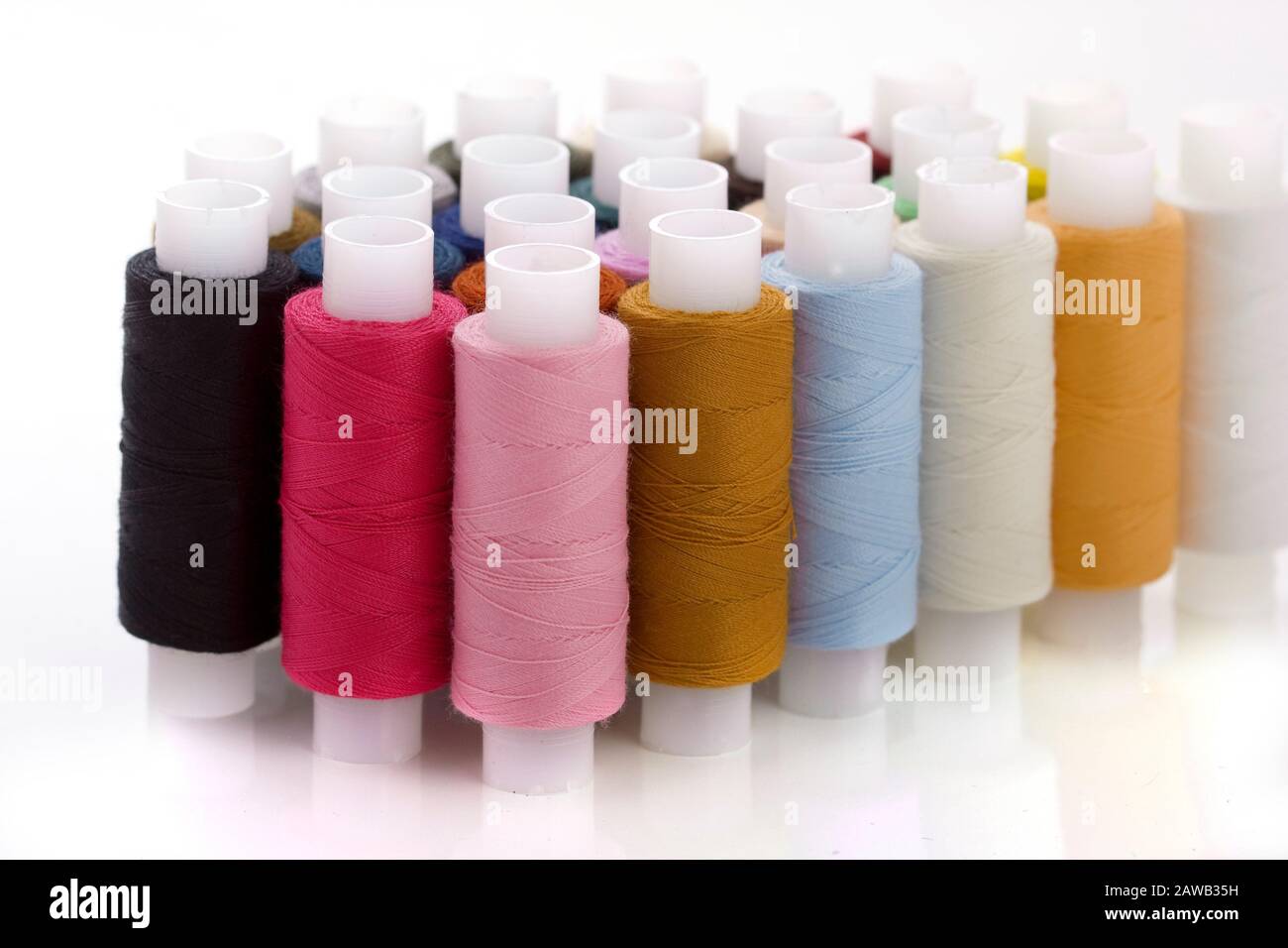 Image of the colorful spools threads Stock Photo - Alamy