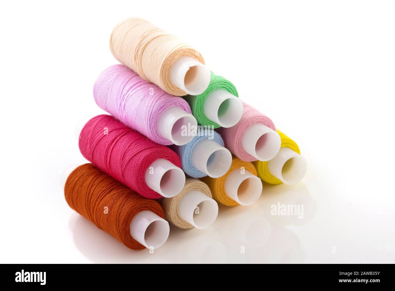 Image of the colorful spools threads Stock Photo - Alamy
