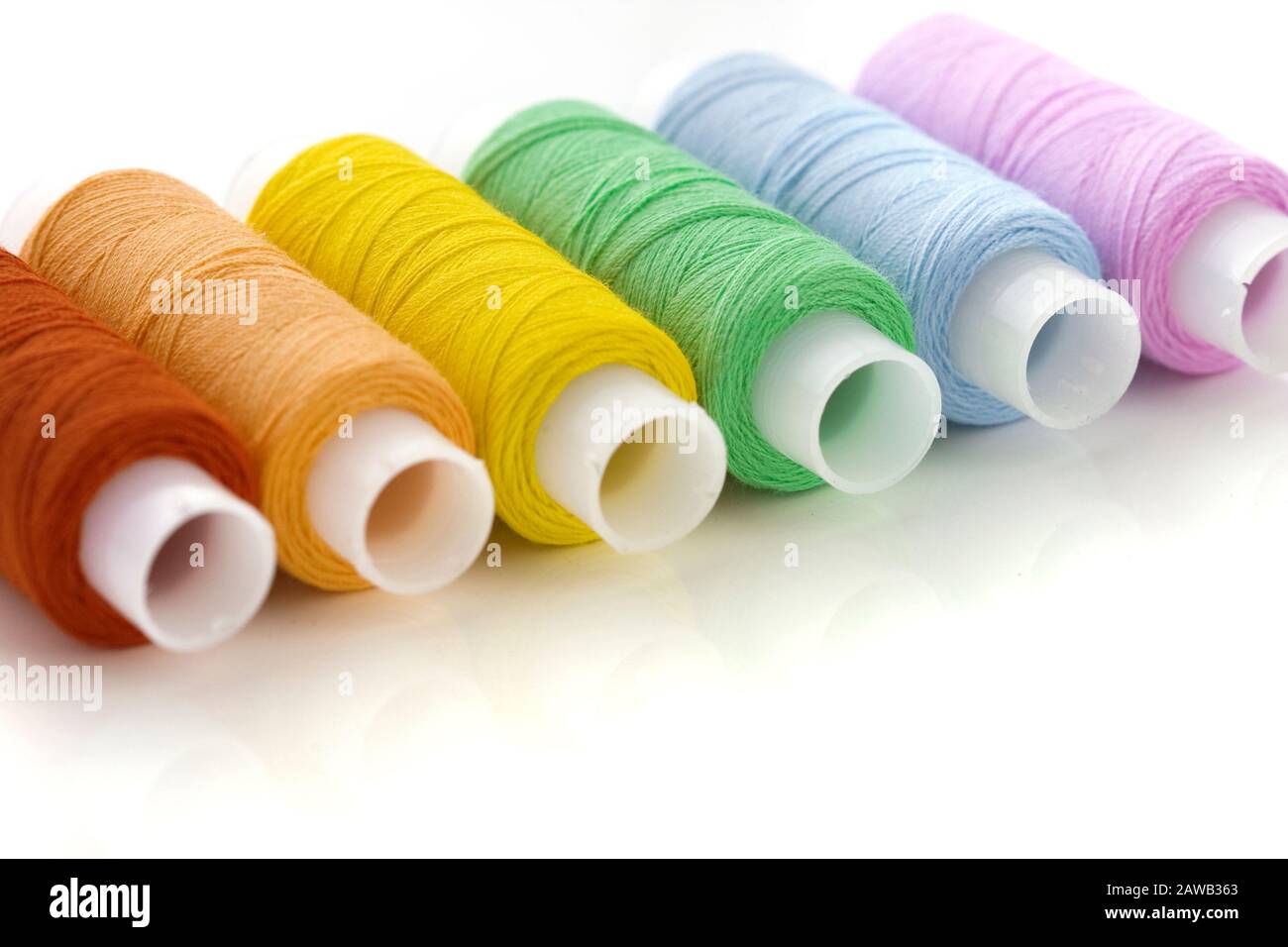 Image of the colorful spools threads Stock Photo - Alamy