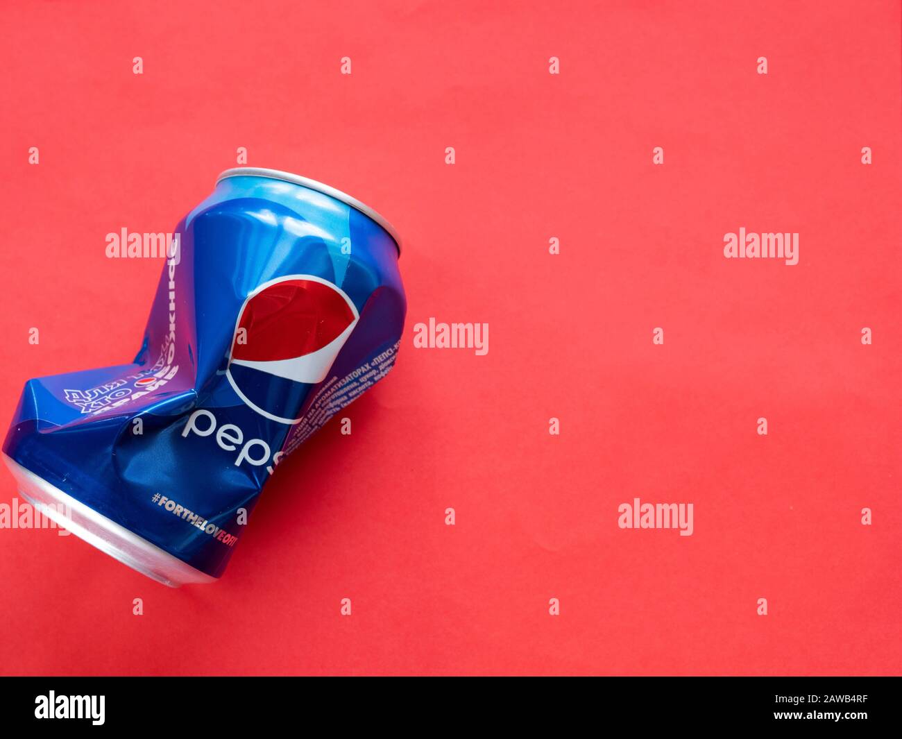Empty pepsi can hi-res stock photography and images - Alamy