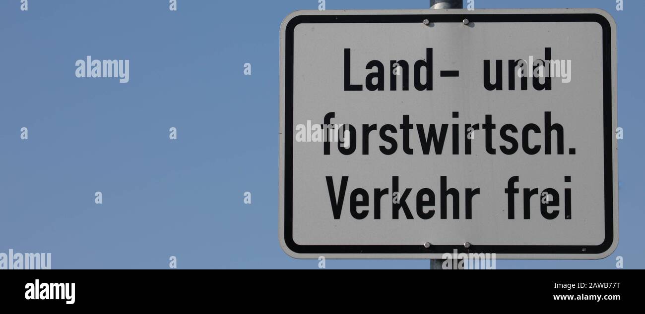 No vehicles allowed traffic sign hi-res stock photography and images ...