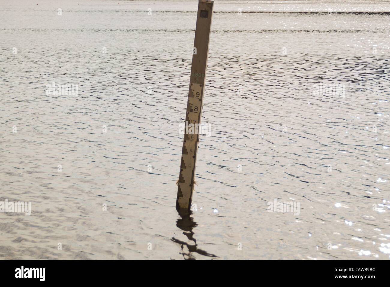 Water depth gauge. measurement level of water. measuring scale Stock ...