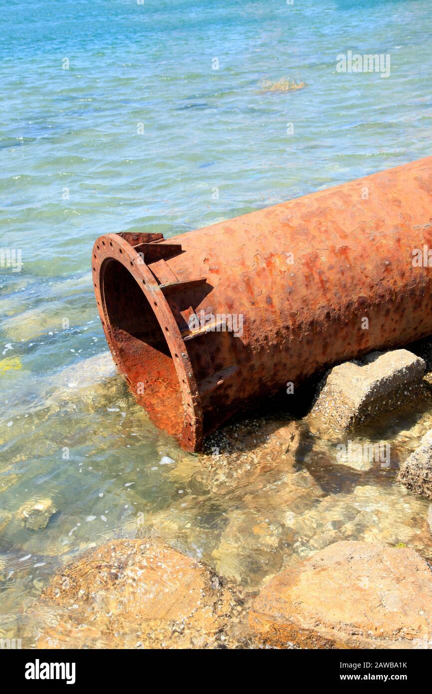 The rusty iron pipe Stock Photo - Alamy