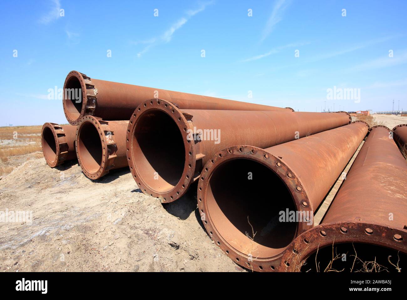 The rusty iron pipe Stock Photo - Alamy