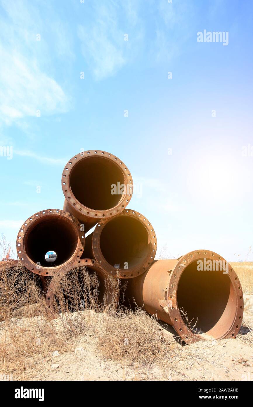 The rusty iron pipe Stock Photo - Alamy