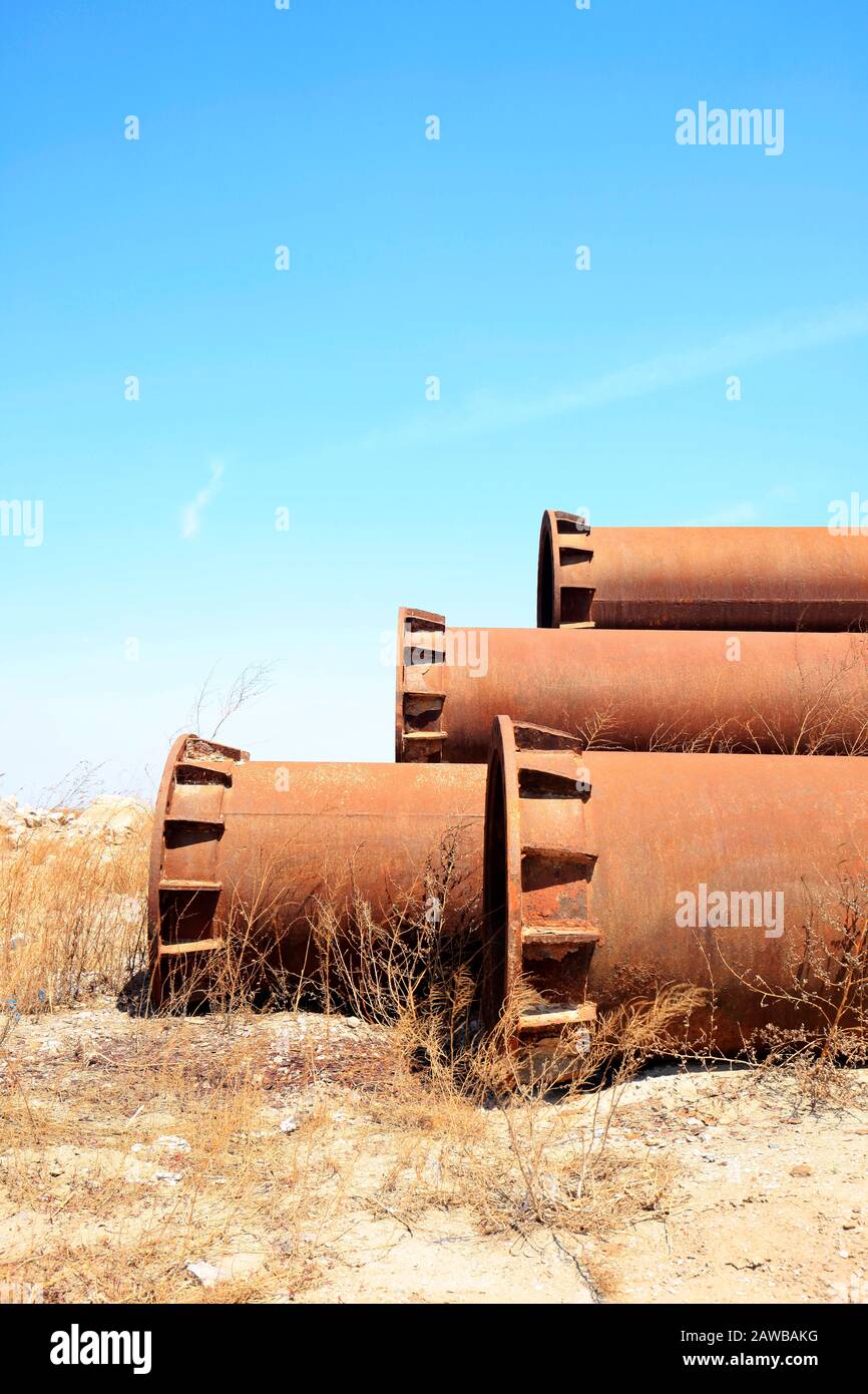 The rusty iron pipe Stock Photo - Alamy