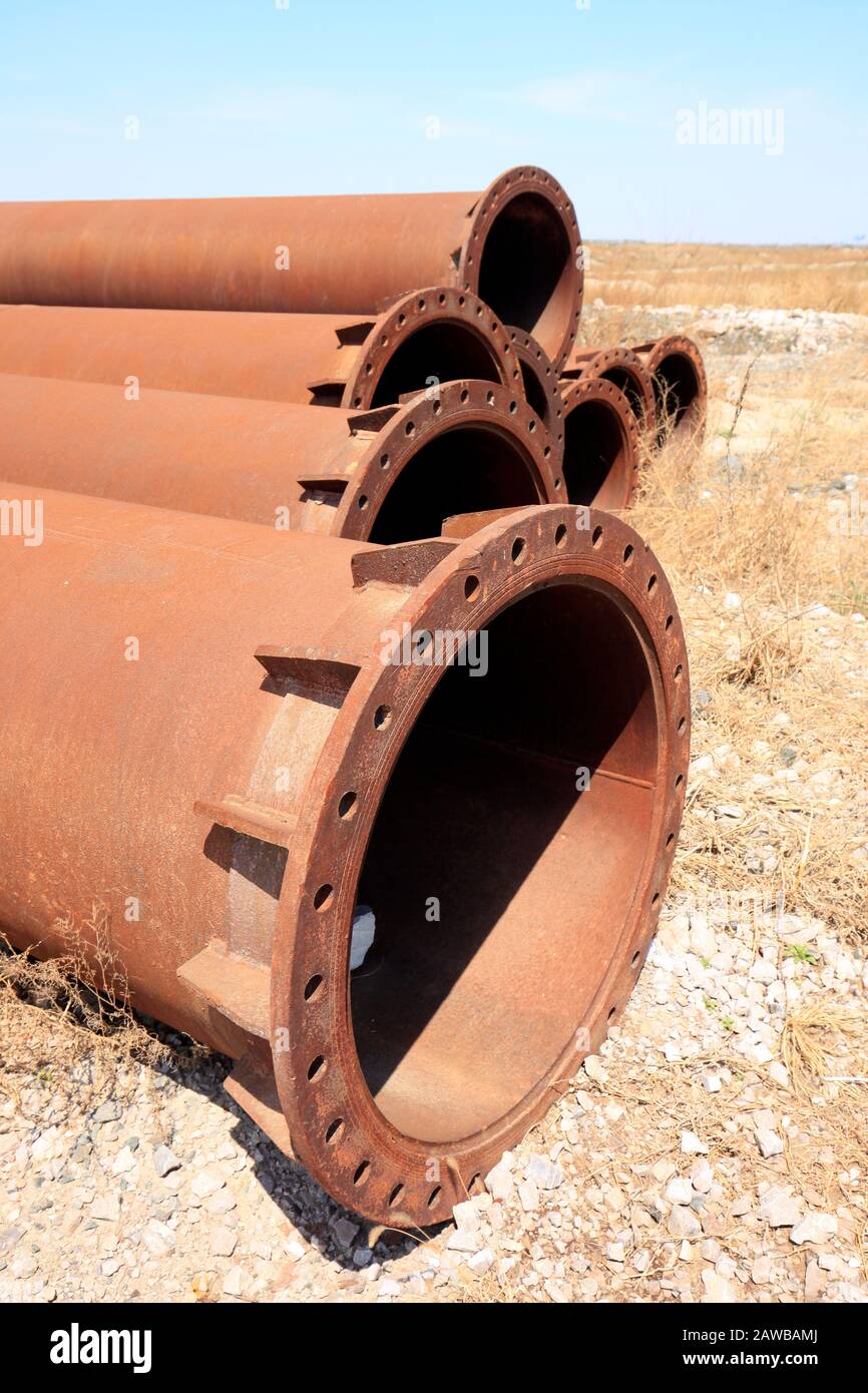 The rusty iron pipe Stock Photo - Alamy