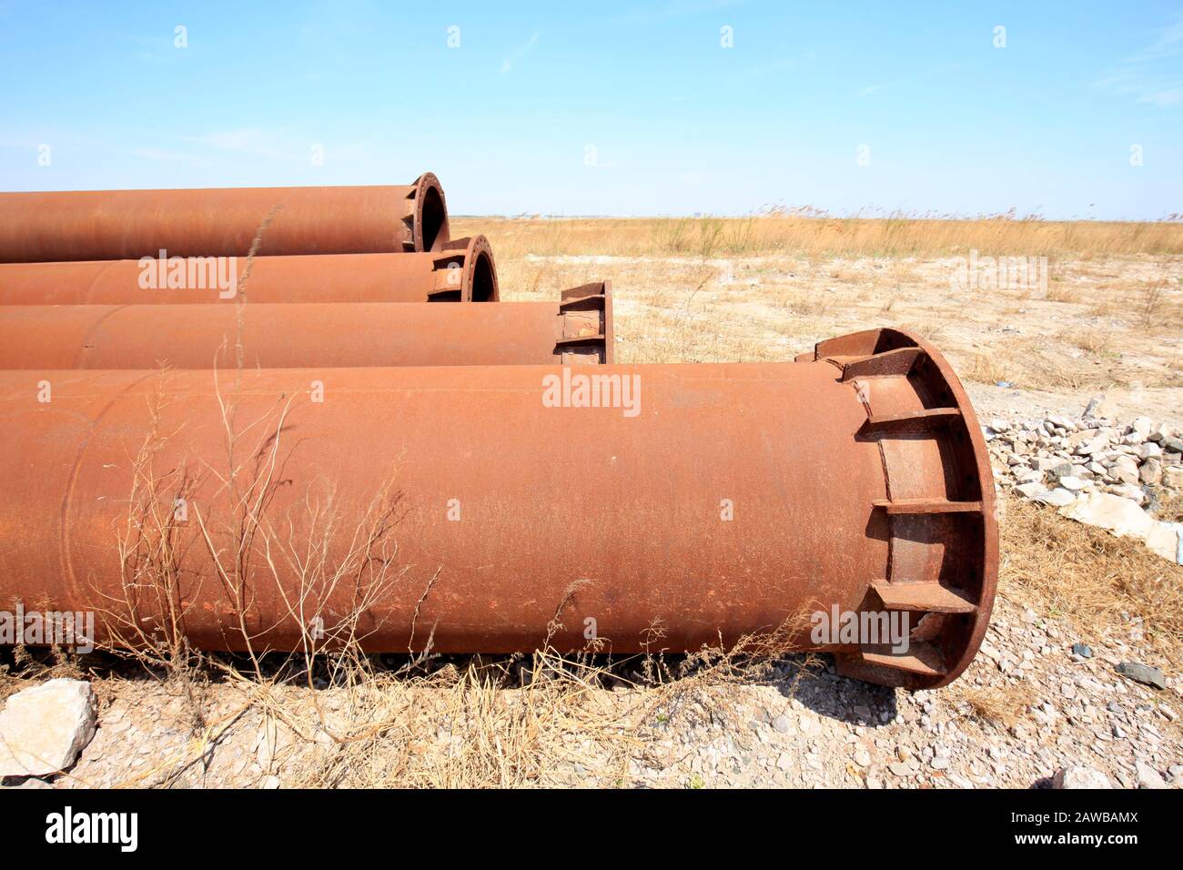 The rusty iron pipe Stock Photo - Alamy