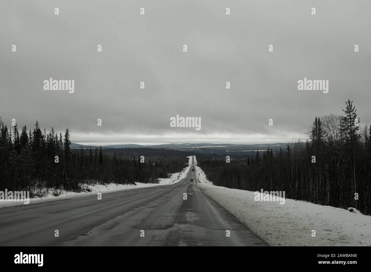 Mountain road. highway in mountains. long distance view Stock Photo - Alamy