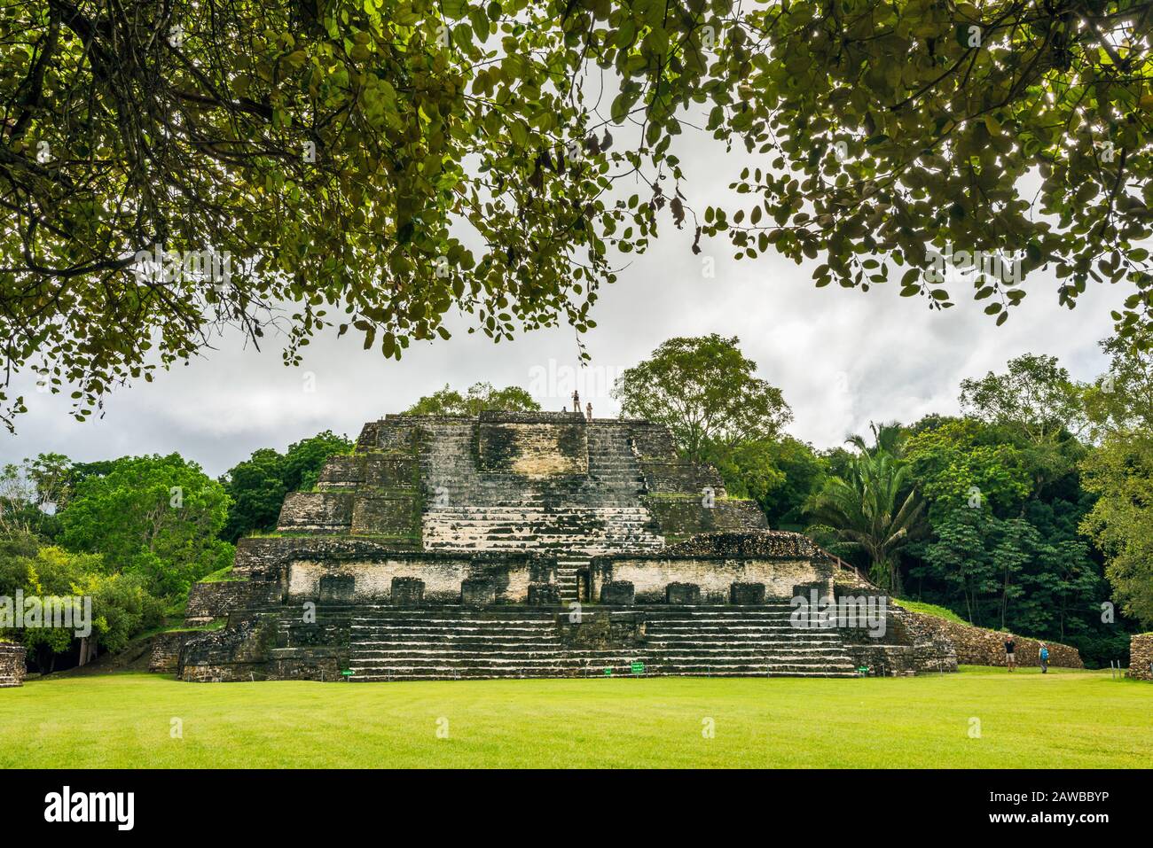 Temple of the Masonry Altars aka Temple of Sun God at Altun Ha, Maya ...