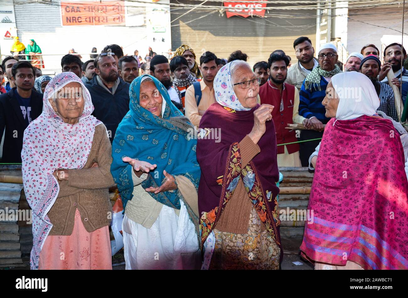 New Delhi, INDIA. January 25, 2020. Women Protest at Shaheen Bagh ...