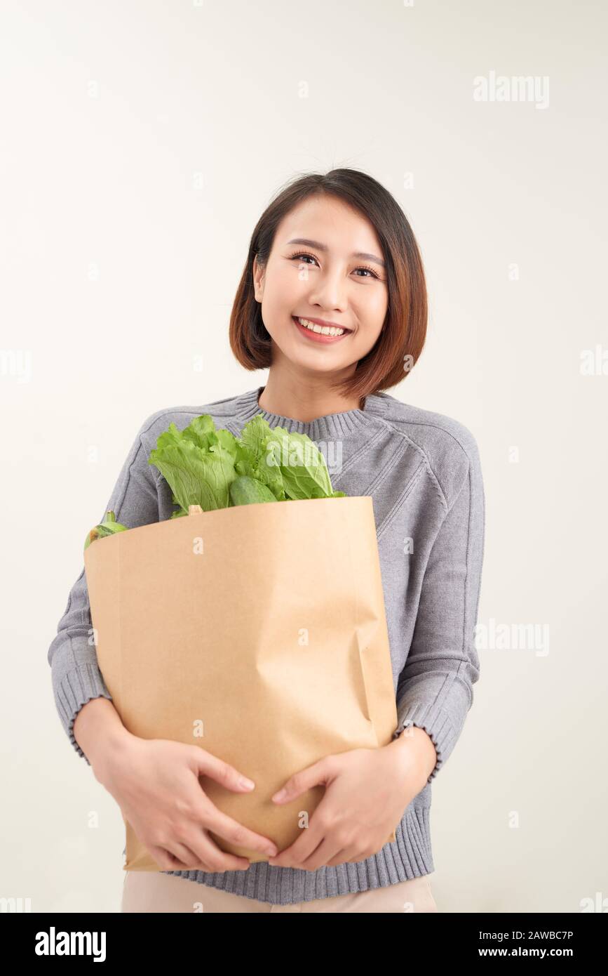 Grocery shopping bag hi-res stock photography and images - Alamy Grocery shopping bag hi-res stock photography and images - Alamy