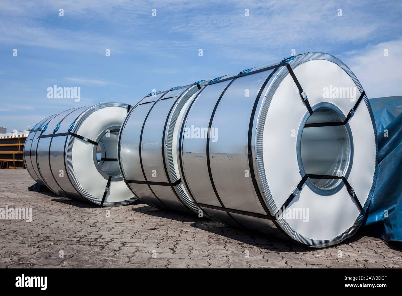 Zinc metal strip hi-res stock photography and images - Alamy