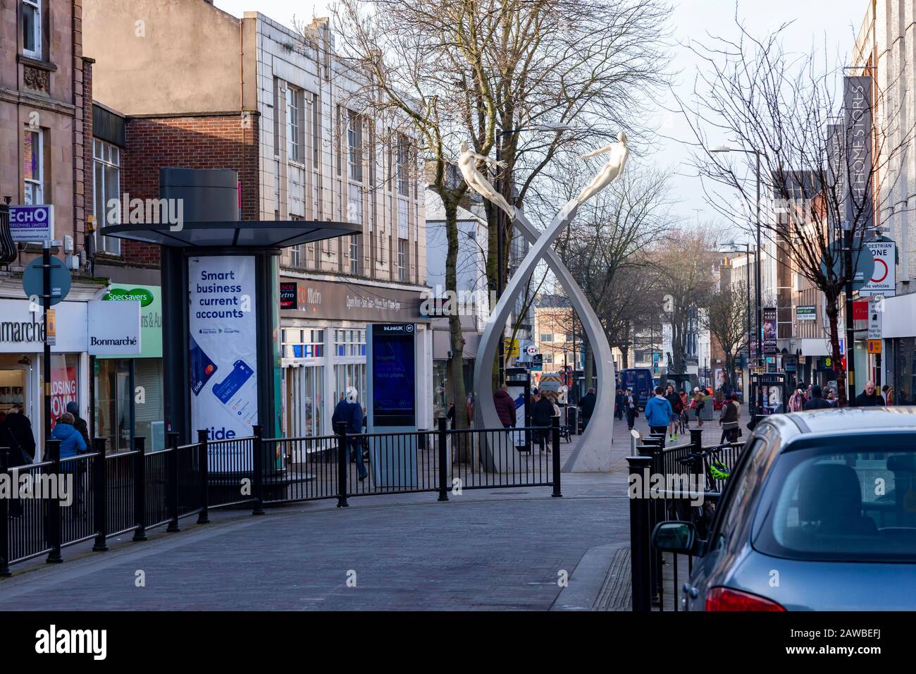 Busy Abington Street in the morning, Northampton, England, UK Stock ...