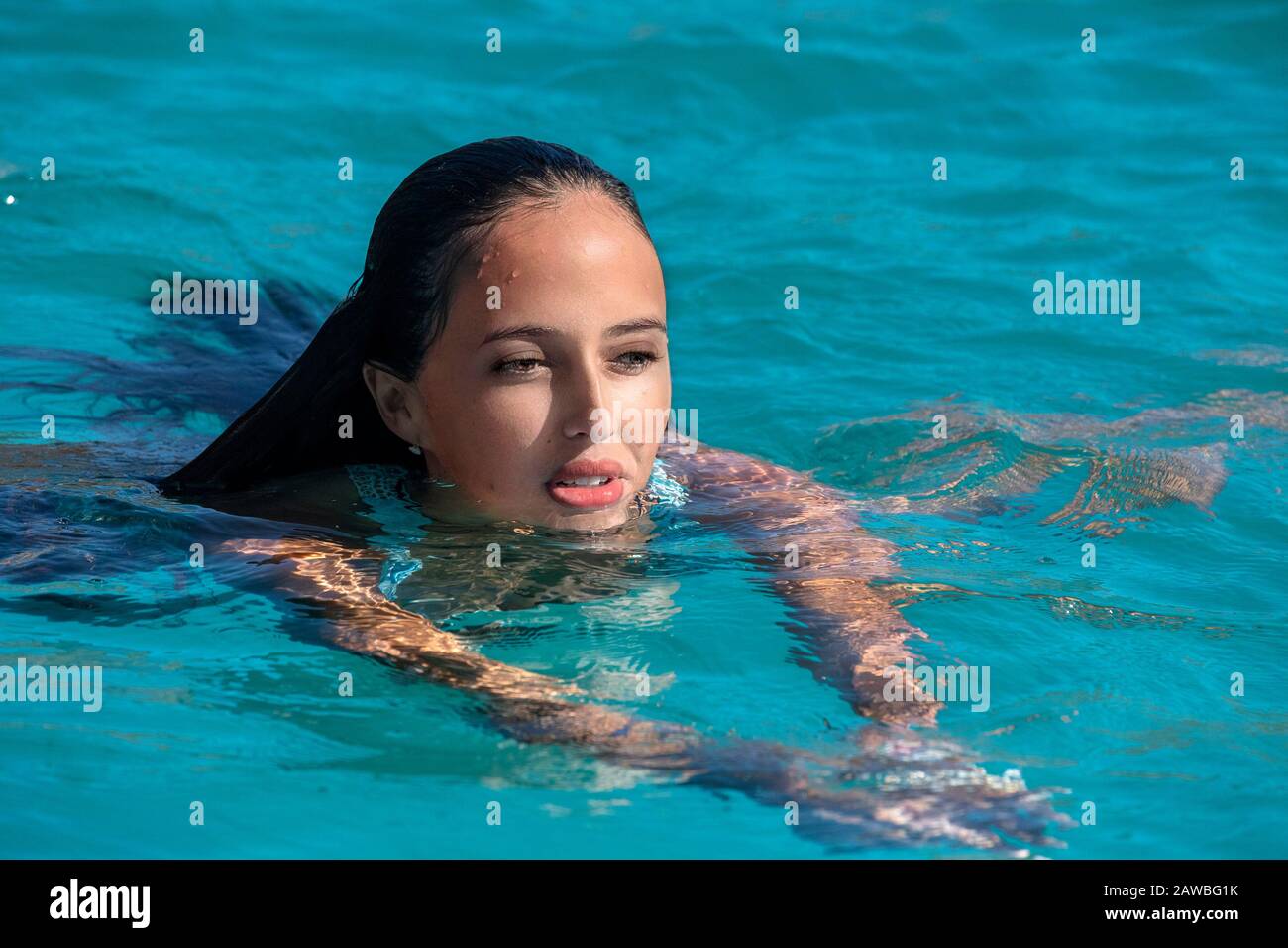 Latina swimming hi-res stock photography and images - Alamy