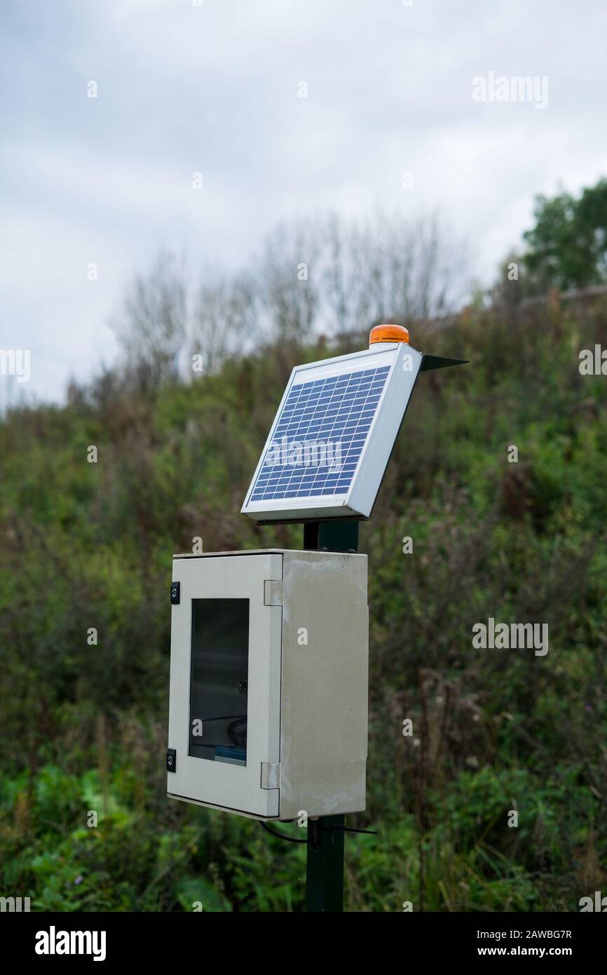 Solar panel in highway. Using solar panels to illuminate a stretch of ...