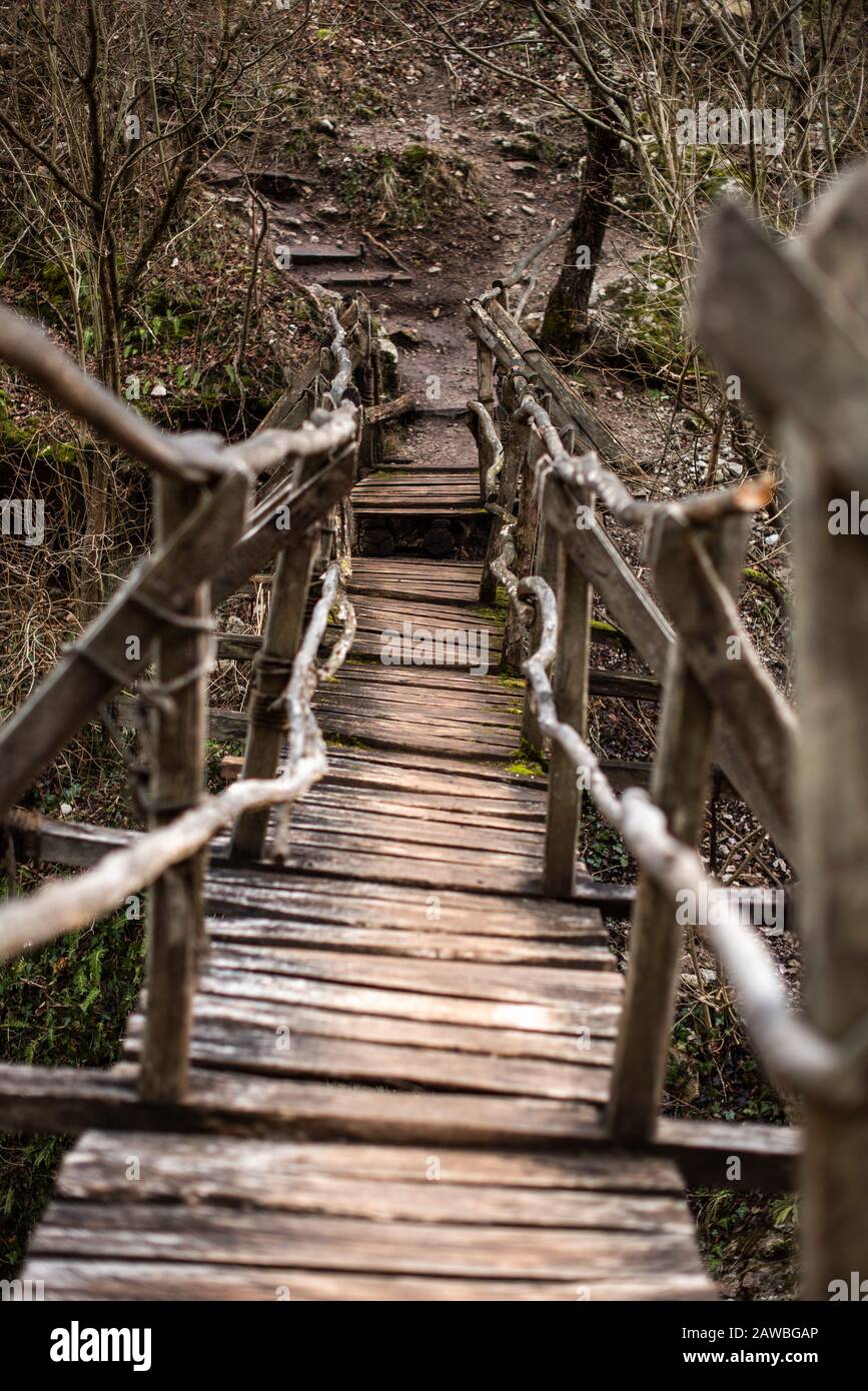 Old rope bridge broken hi-res stock photography and images - Alamy