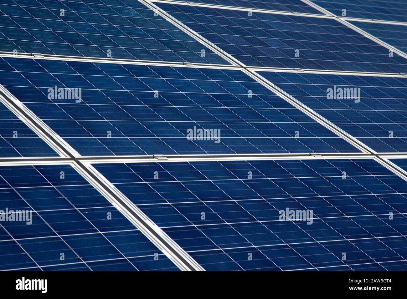Solar panel modules hi-res stock photography and images - Alamy
