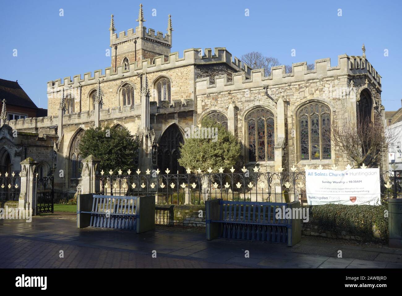 all saints church in the town square, huntingdon town centre ...