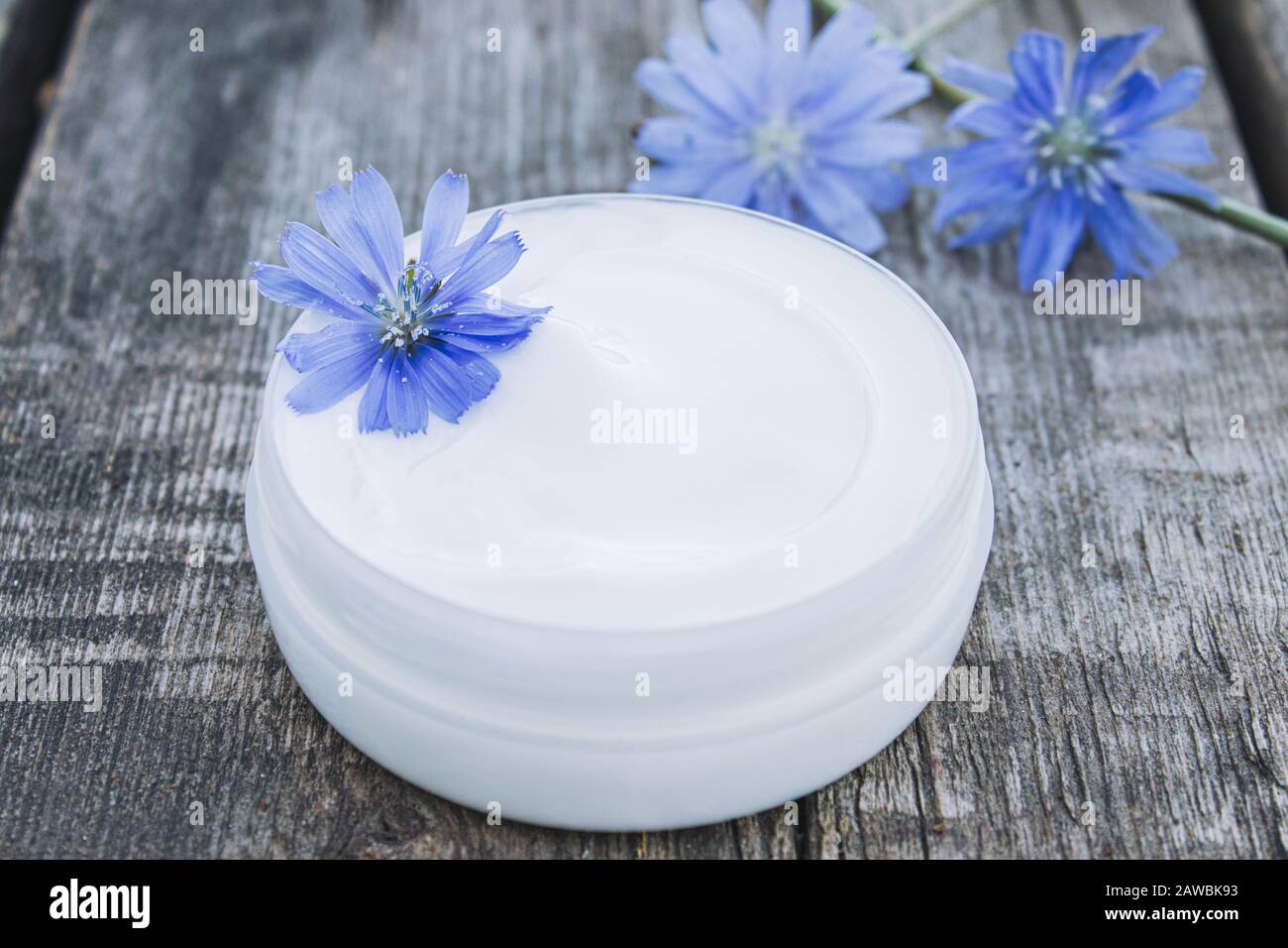 Violet ointment hi-res stock photography and images - Alamy