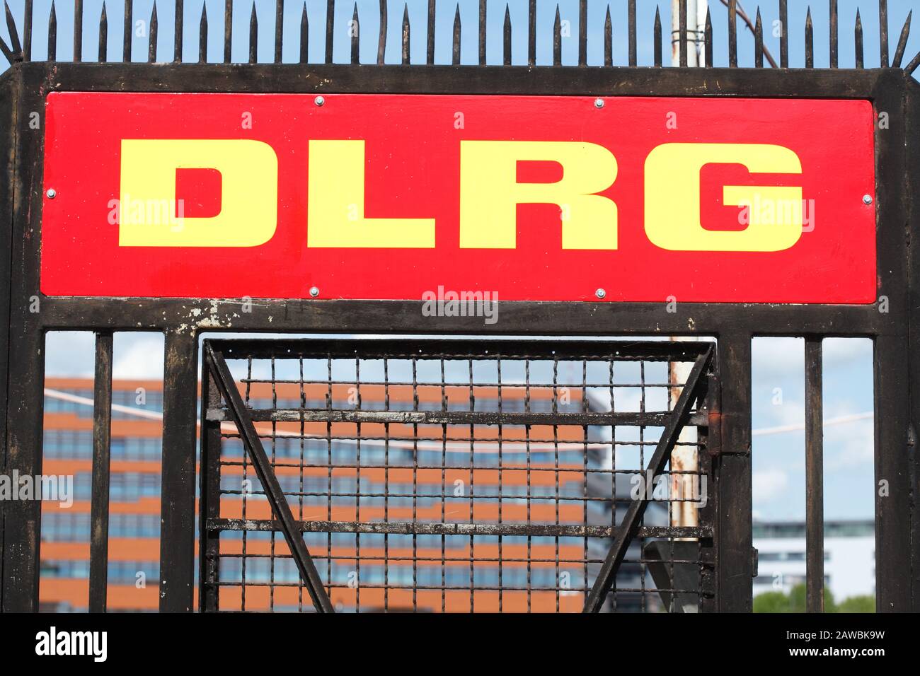 Water rescue organization i schild hi-res stock photography and images ...