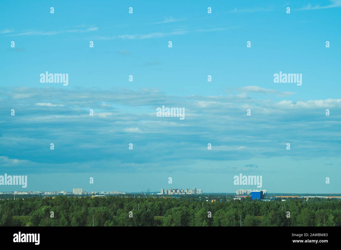 Urban cityscape panoramic view. horizon line with buildings. nature ...