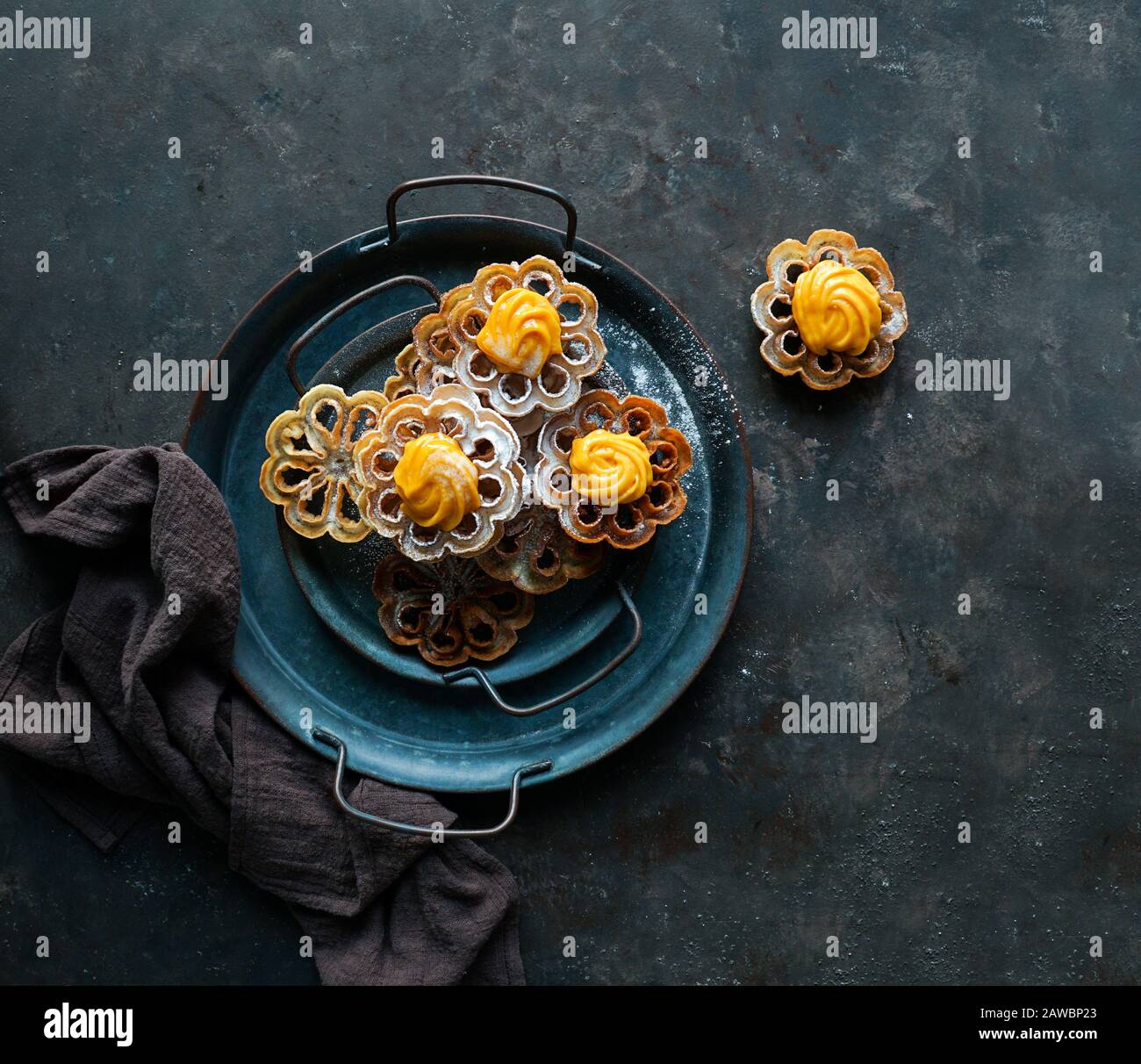 Solteritas or Flores de carnaval con crema, with cream, colombian ...