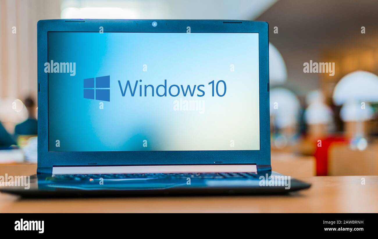 Windows 11 logo hi-res stock photography and images - Alamy