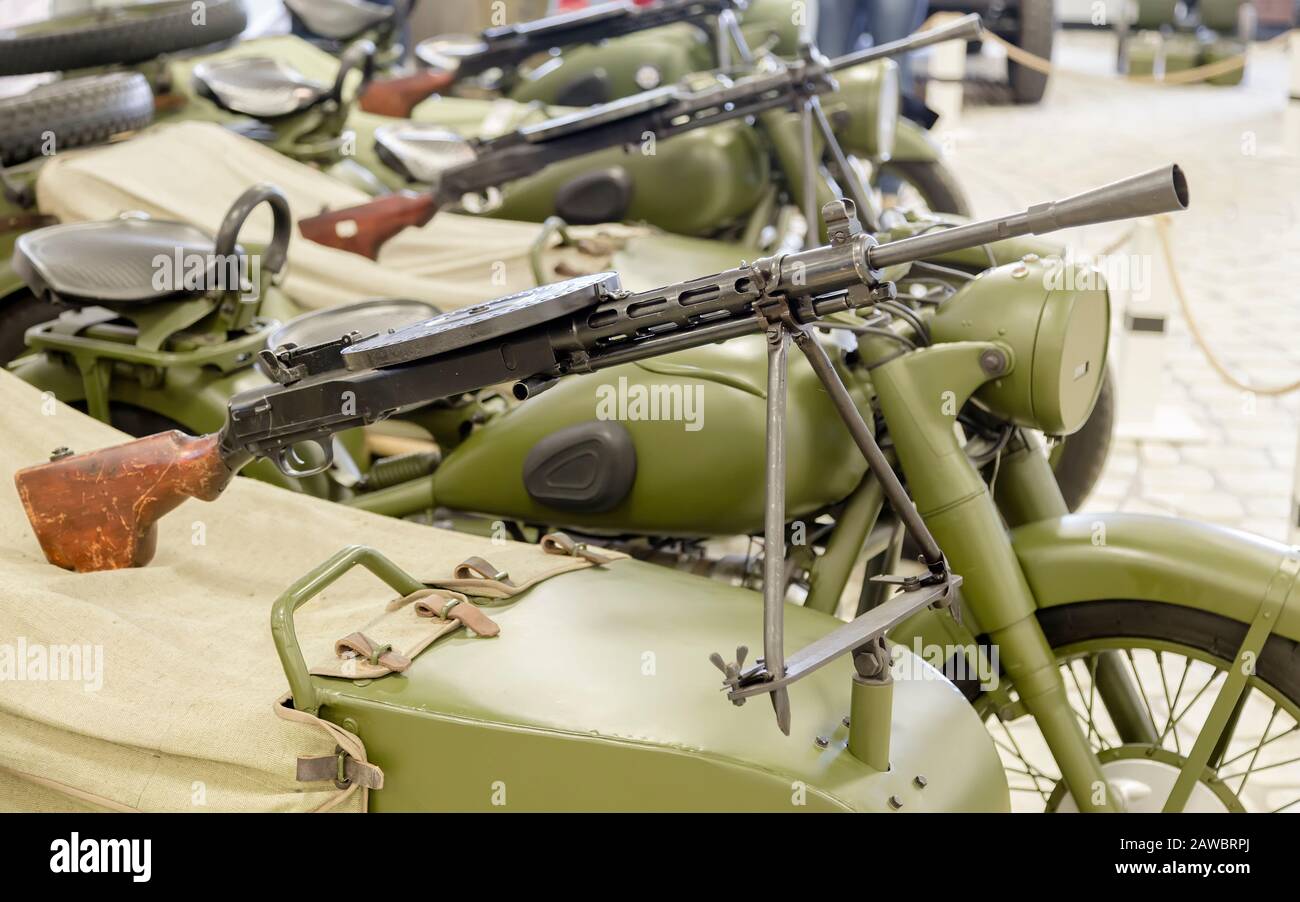 The machine gun from World War II fixed to the sidecar Stock Photo - Alamy