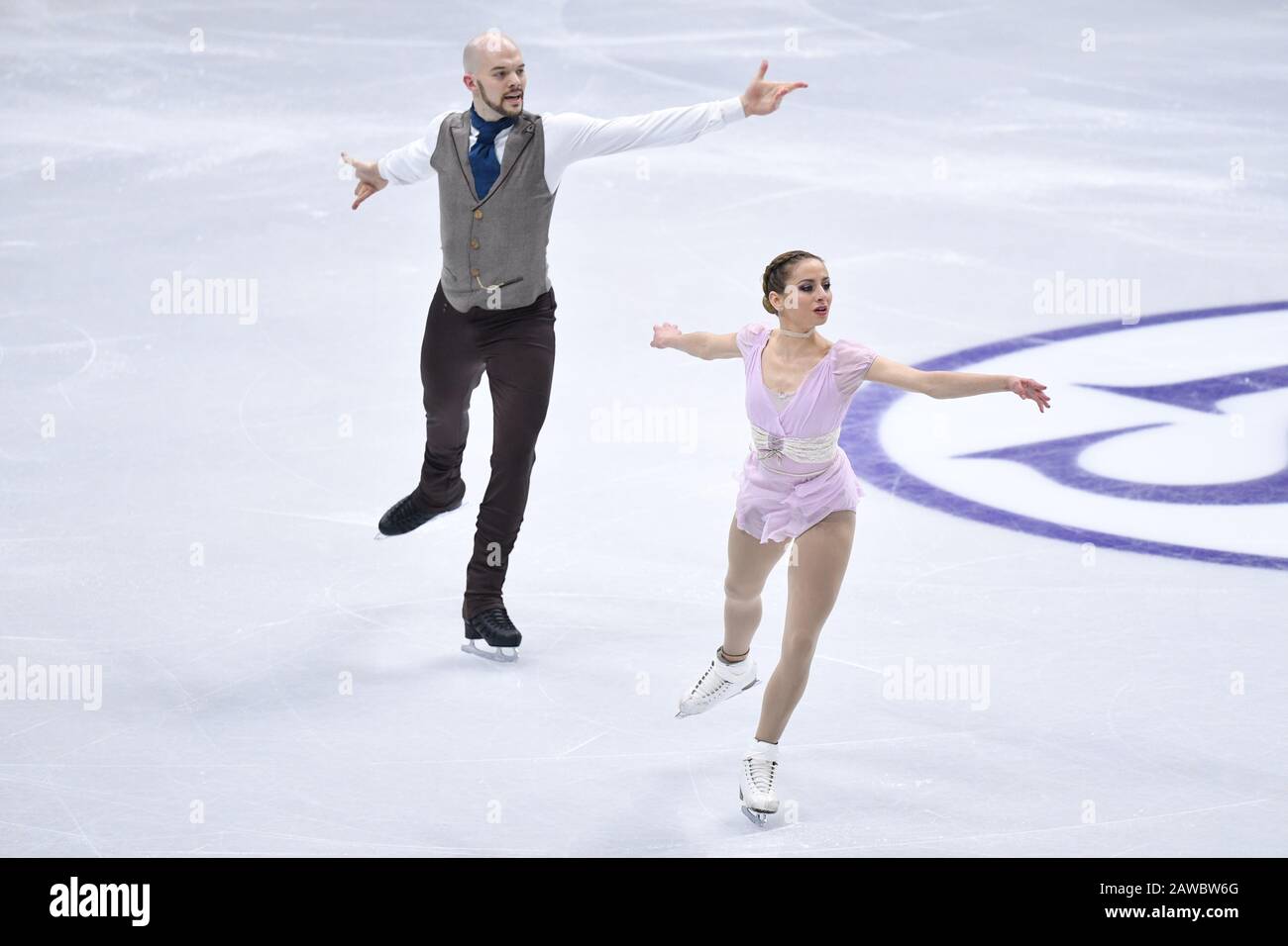 Seoul, South Korea. 8th Feb, 2020. Tarah Kayne & Danny O'Shea (USA ...