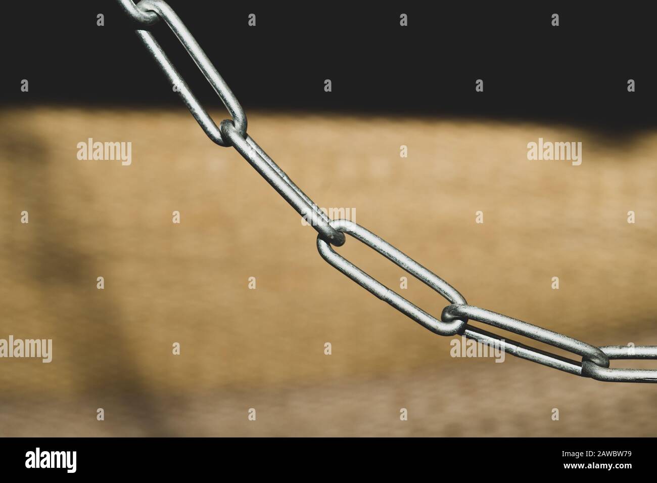 Industrial chains. hanging chain close up Stock Photo - Alamy