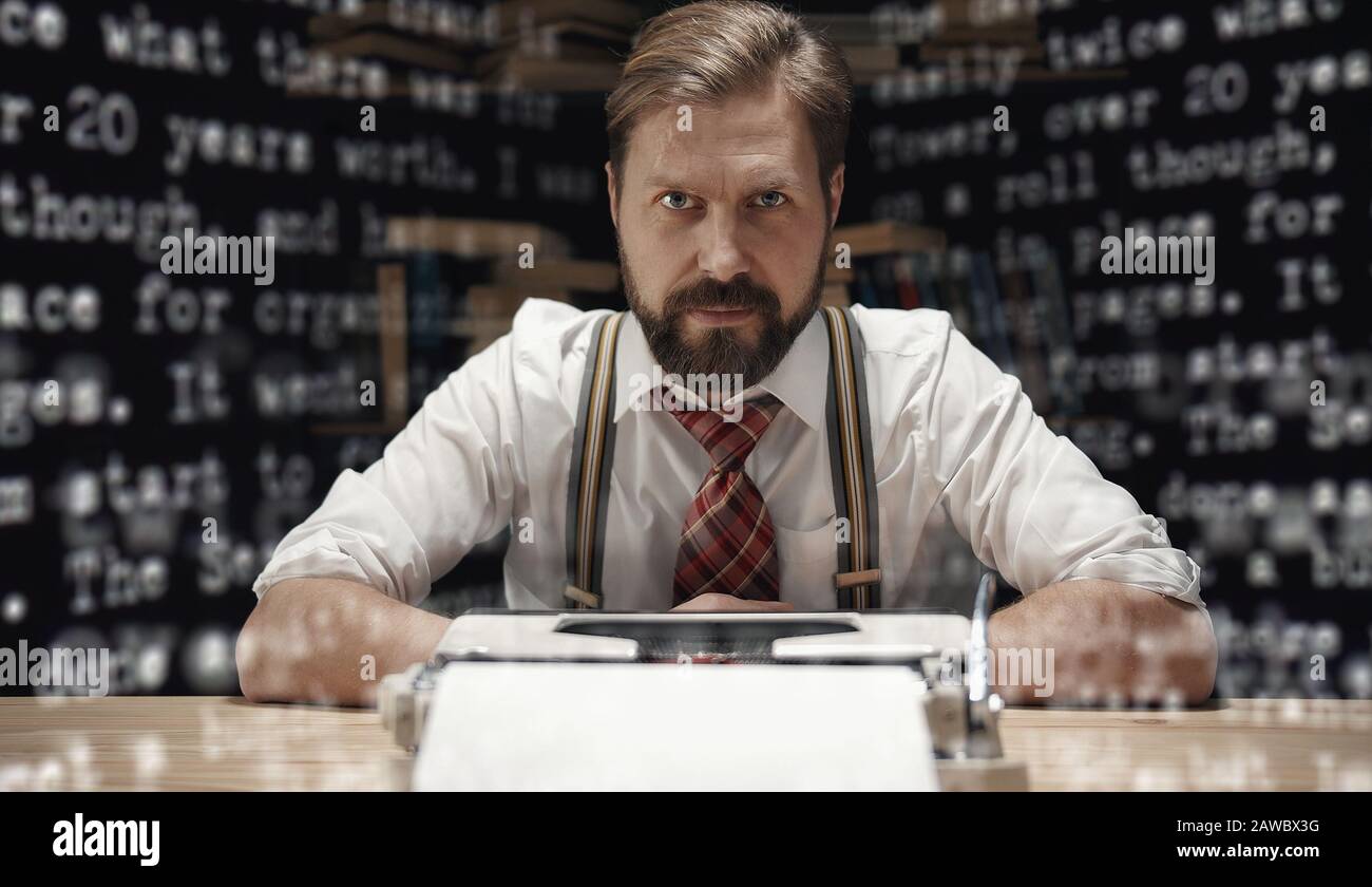 Man writer dark hi-res stock photography and images - Alamy