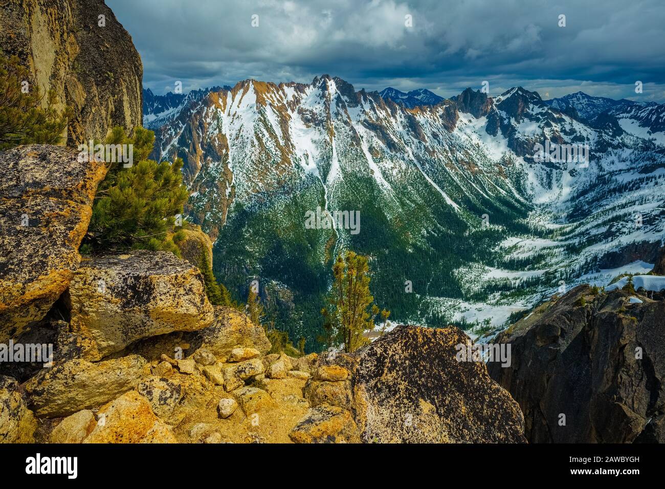 The beautiful cascade mountains of Washington, USA Stock Photo - Alamy