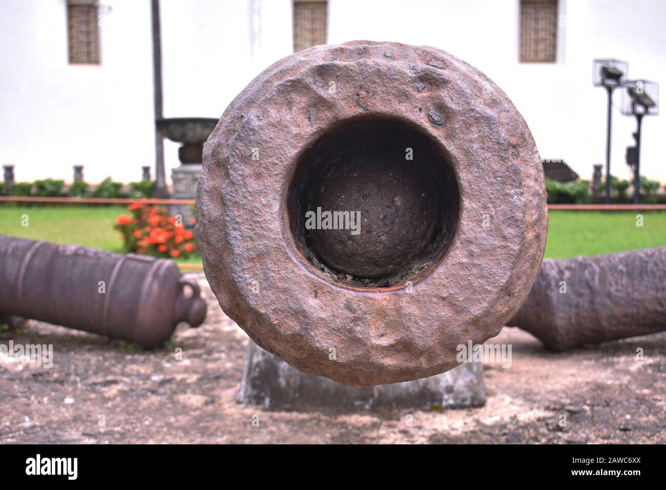 a cannon ball inside a cannon Stock Photo - Alamy