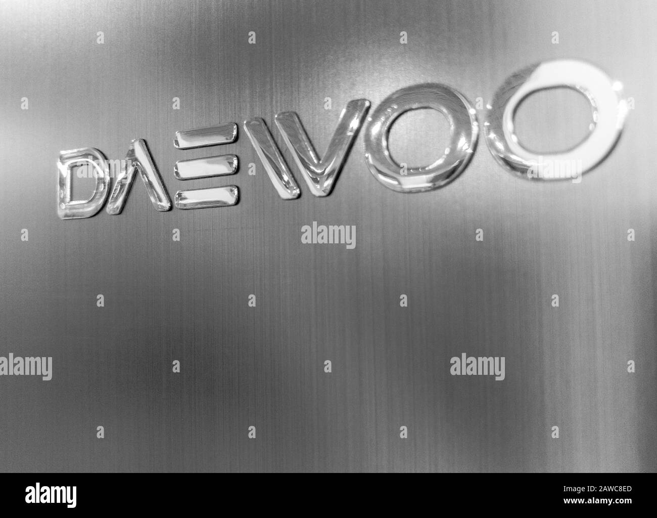 Daewoo logo hi-res stock photography and images - Alamy