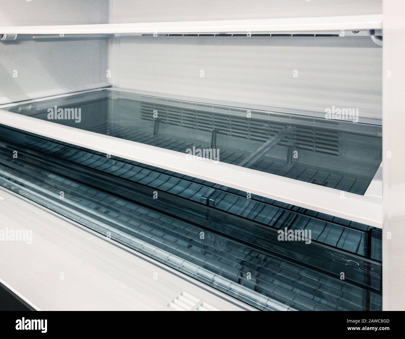 close up of open refrigerator Stock Photo - Alamy