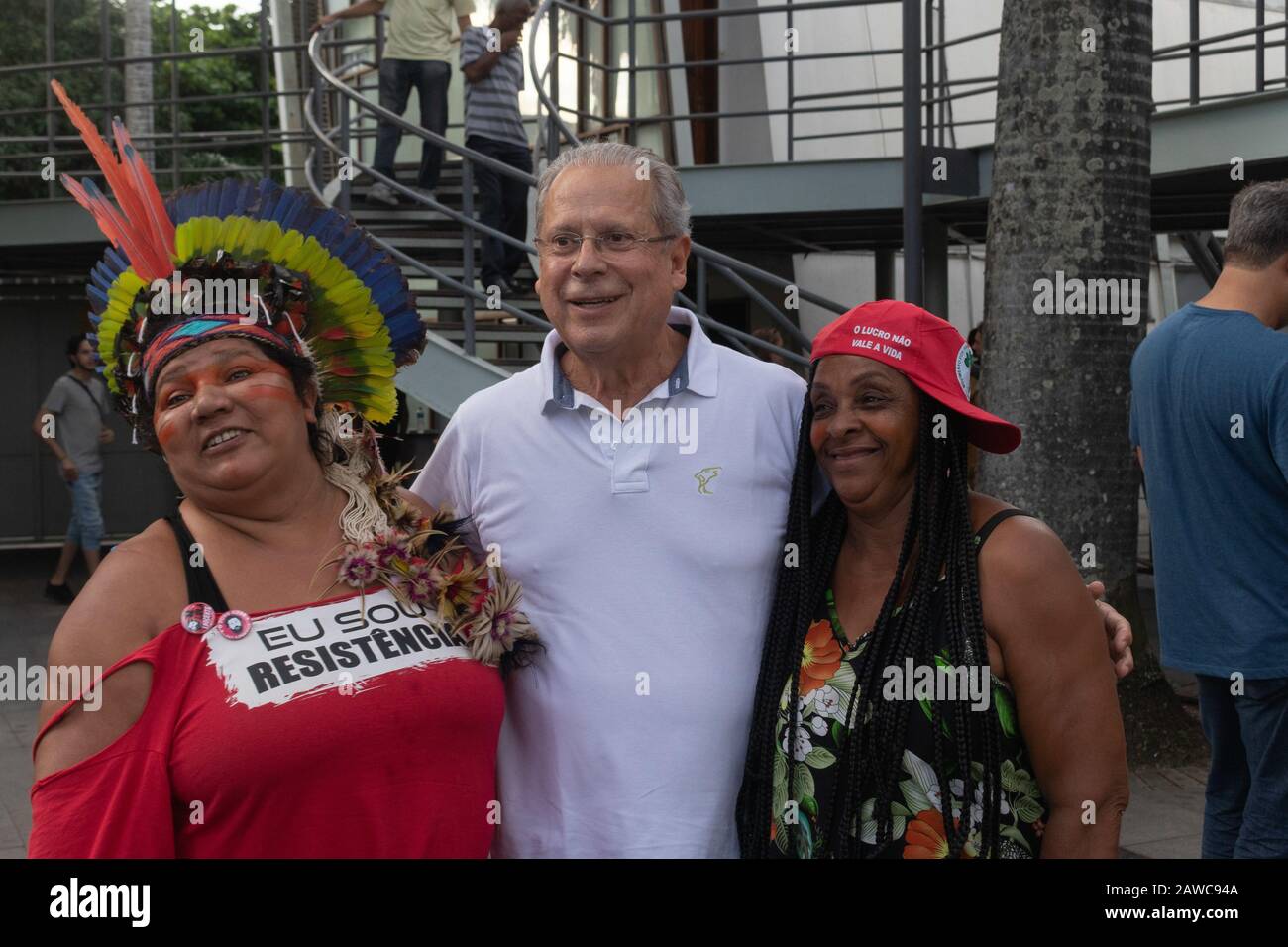 Circo voador hi-res stock photography and images - Alamy