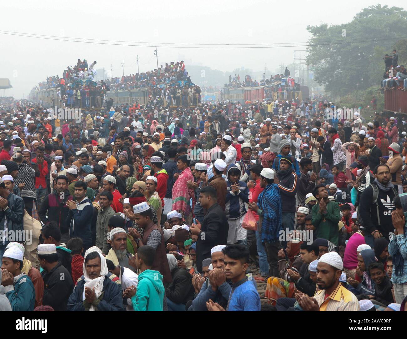 Muslimtraditional hi-res stock photography and images - Alamy