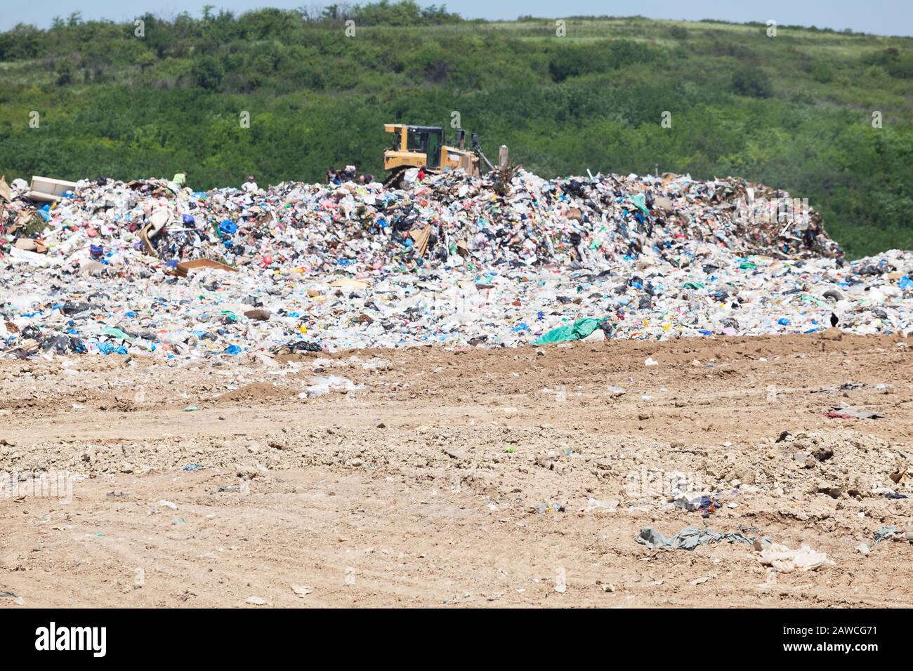 Landfill waste environmental pollution in the nature Stock Photo - Alamy