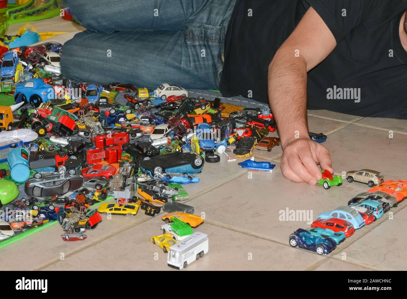 Toddler father mess hi-res stock photography and images - Alamy