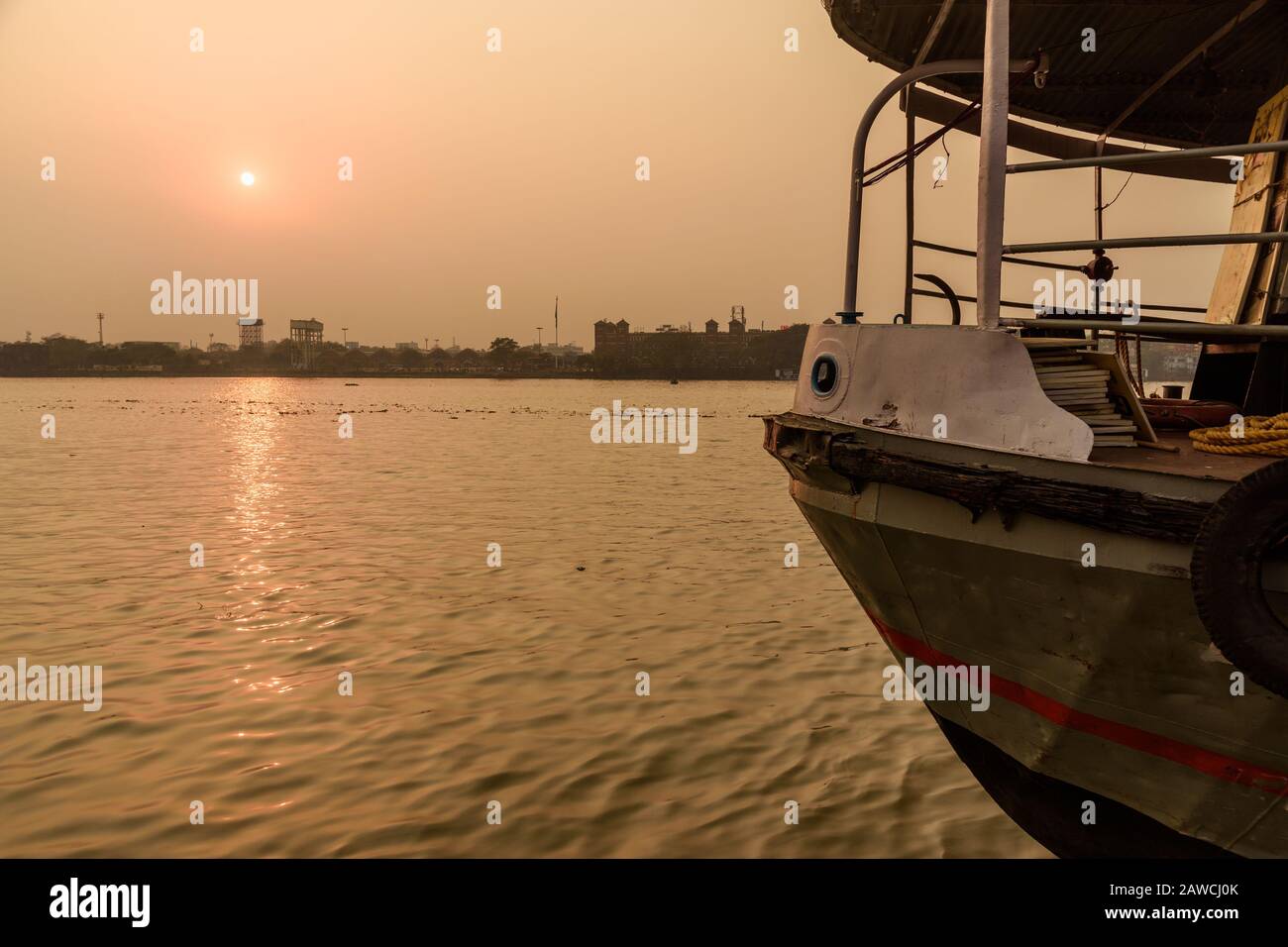Boat sunset ganga calcutta hi-res stock photography and images - Alamy