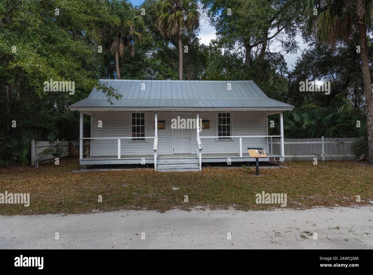 Known as The Old Tenant house located at Debary Hall Historic Site in ...