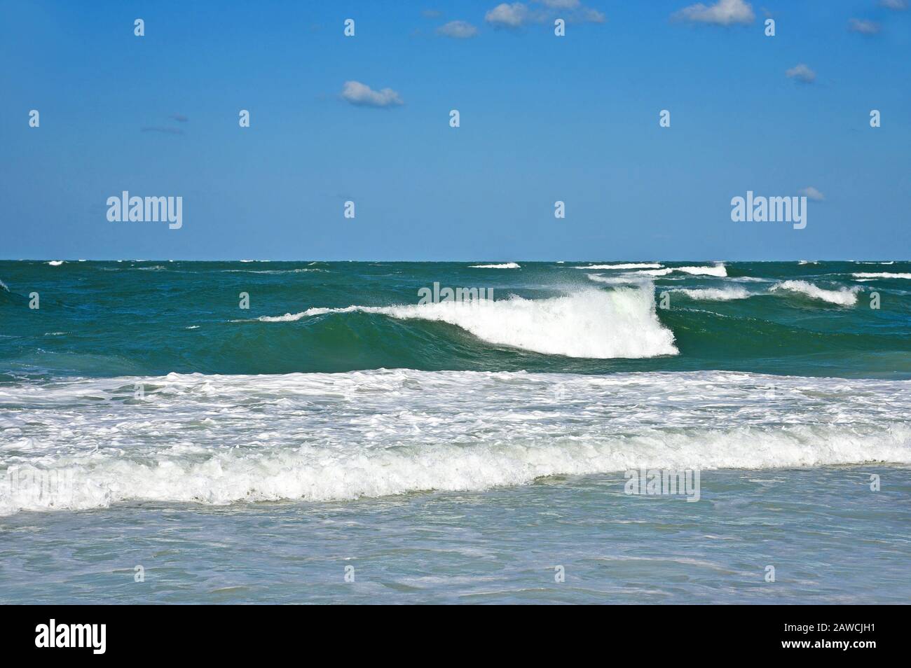Ocean Waves in the Gulf of Mexico on the Sandy Beaches of Anna Maria ...